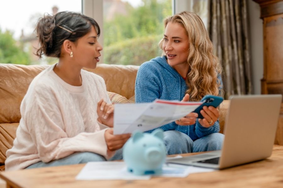 What is the average UK energy bill? - Energy Saving Trust